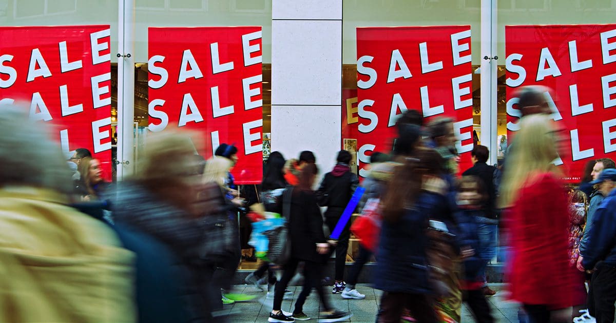4 Ways to Build a Thriving Holiday Retail Workforce - Orion